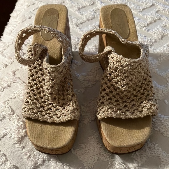 Enzo Angiolini | Shoes | Enzo Angiolini Wedge Sandals | Poshmark